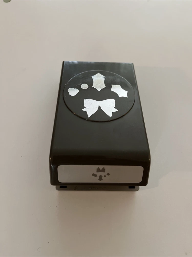 Stampin’ Up! Holly Berry Builder Punch