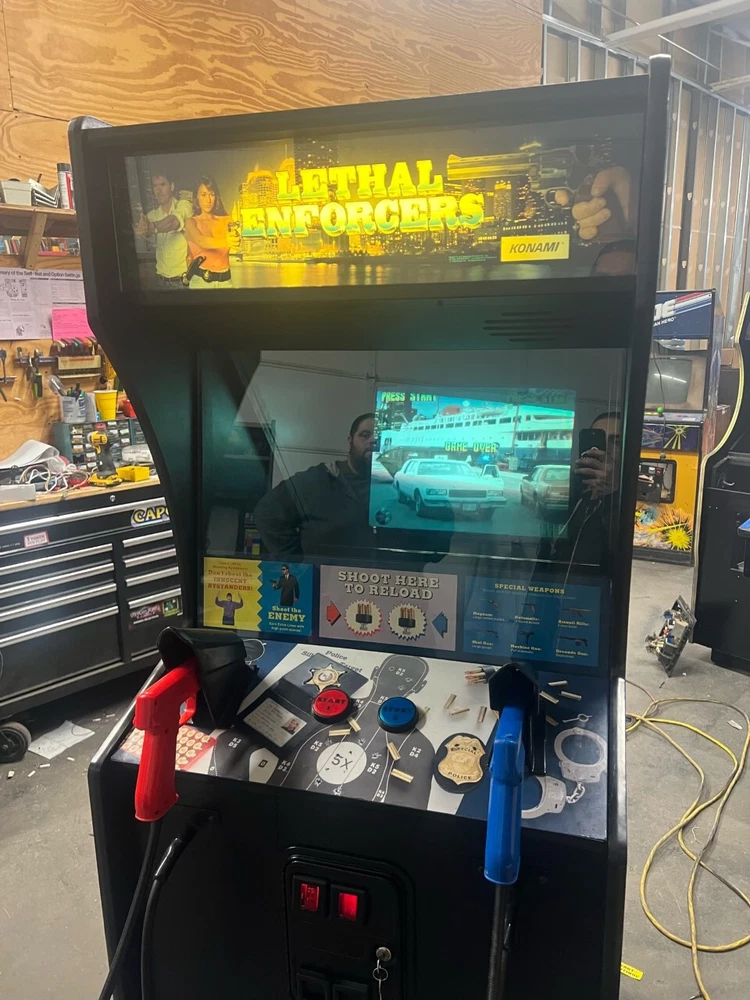 LETHAL ENFORCERS ARCADE MACHINE by KONAMI (Excellent Condition) *RARE*