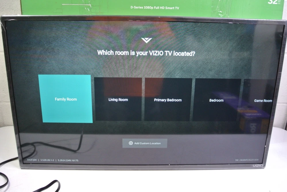 VIZIO D32f-J04 32 inch 1080p LED Smart TV NO STAND NO REMOTE