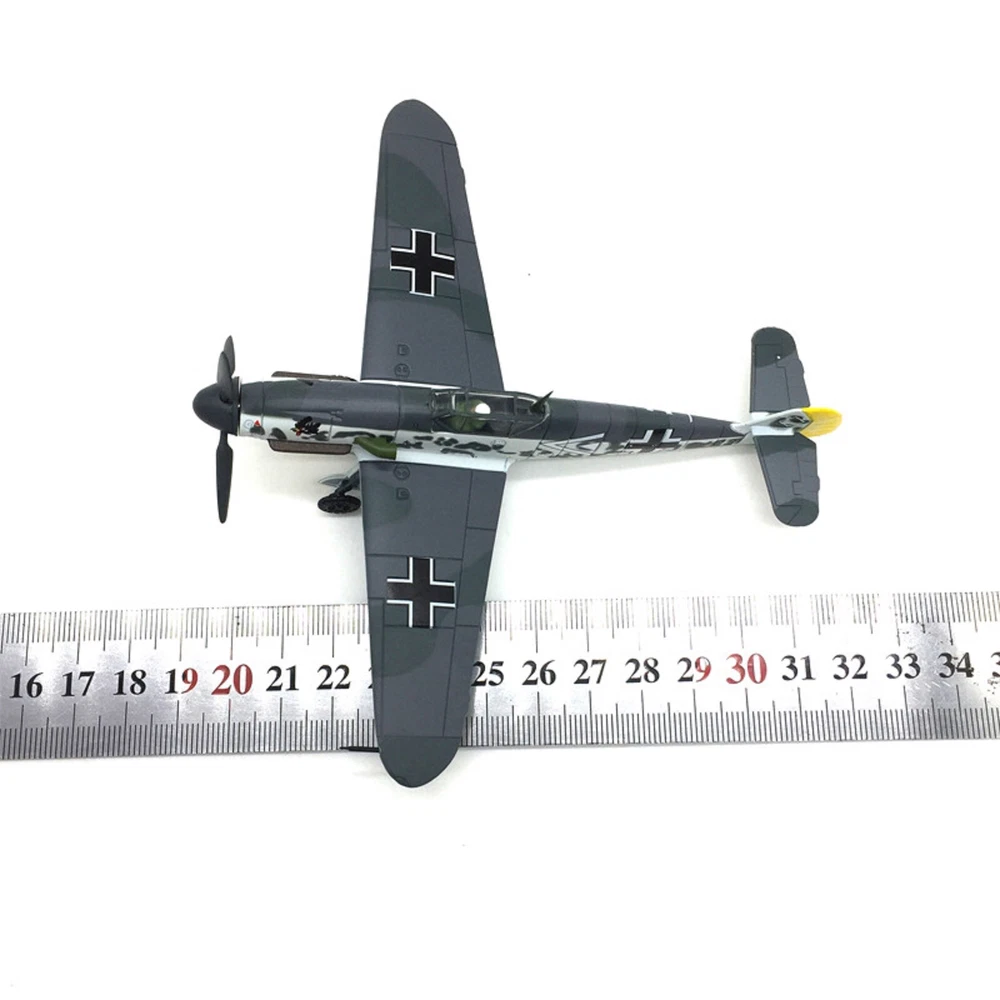 1/72 Scale Military WW2 BF109 Fighter Alloy Model With Stand Souvenir ...