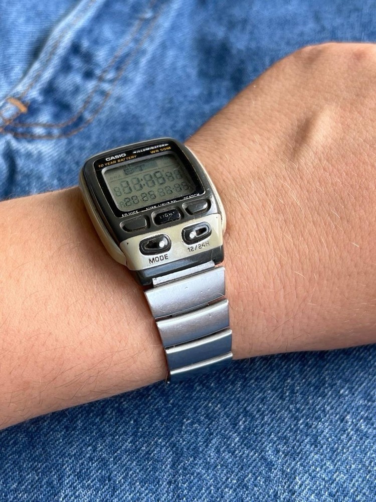 Vintage 1990s Casio Databank Digital Watch with Alarm Calculator Japan Rare