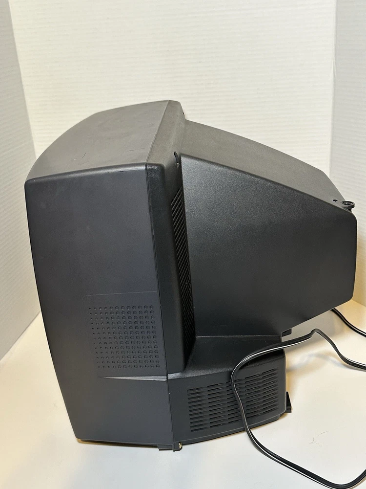 Vintage TOSHIBA RETRO 14” TV model -CF13G22 - Made In 1997 ~ No Remote