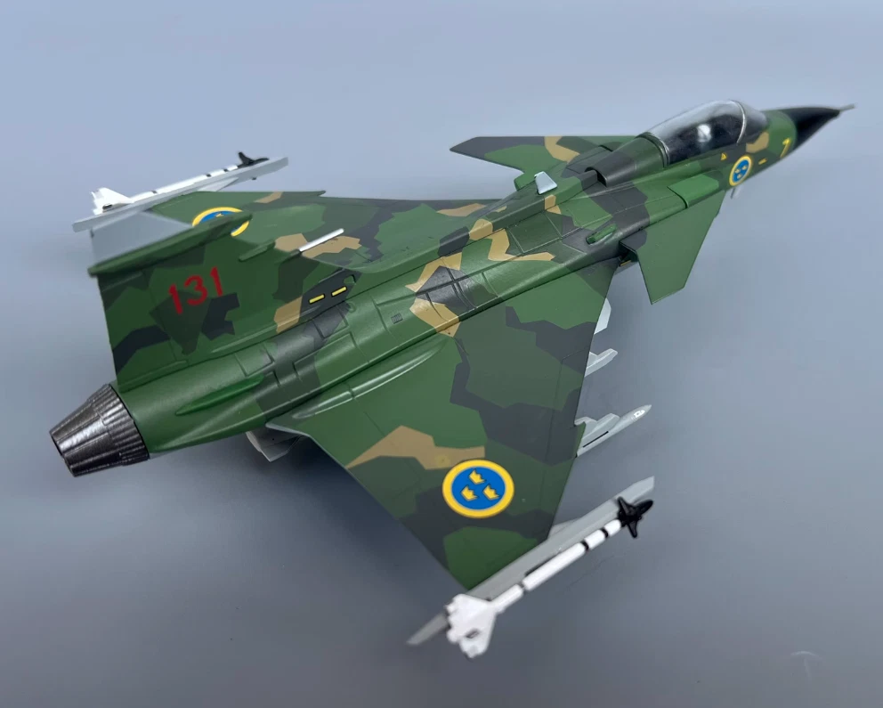 1:72 Aviation Saab JAS39A Gripen Swedish AF splinter scheme Fighter ...