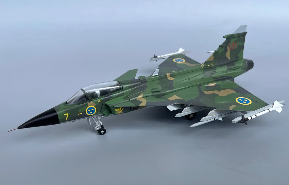 1:72 Aviation Saab JAS39A Gripen Swedish AF splinter scheme Fighter ...
