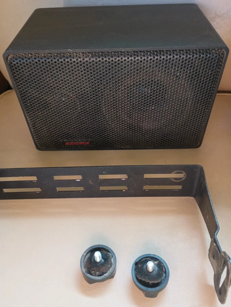 Audiovox Comp-100 Mini HIFI Speakers 4" Woofer X 1" Dome Tweeter With ...